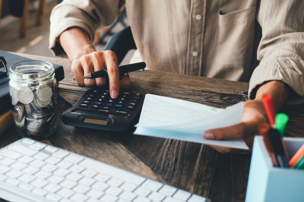 Repaying a Line of Credit: A Comprehensive Guide (2025)